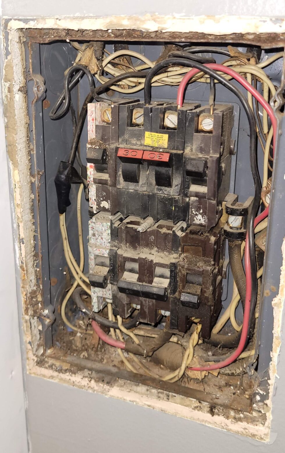 Home Electrical Panel Upgrade | Steel T